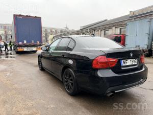 Melns BMW 318 2010 Rīga, ar dzinēja tilpumu 2.00 L un nobraukumu 318 tūkst. km par 6500 €, foto 7 vietnē AUTOMOTO.COM.LV
