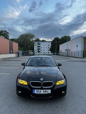 Melns BMW 318 2010 Tallina, ar dzinēja tilpumu 0.11 L un nobraukumu 172 tūkst. km par 6850 €, foto 15 vietnē AUTOMOTO.COM.LV
