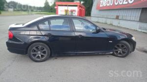 Black BMW 318 2010 in Riga, with an engine capacity of 2.00 L and mileage of 253 thousand km for 4500 €, photo 3 on AUTOMOTO.COM.LV