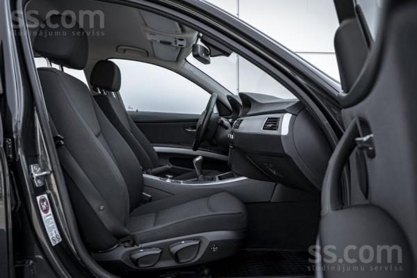 Melns BMW 318 2010 Rīga, ar dzinēja tilpumu 2.00 L un nobraukumu 304 tūkst. km par 4990 €, foto 8 vietnē AUTOMOTO.COM.LV