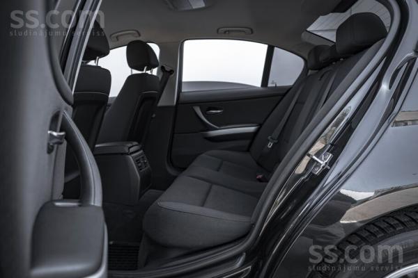 Melns BMW 318 2010 Rīga, ar dzinēja tilpumu 2.00 L un nobraukumu 304 tūkst. km par 4990 €, foto 9 vietnē AUTOMOTO.COM.LV