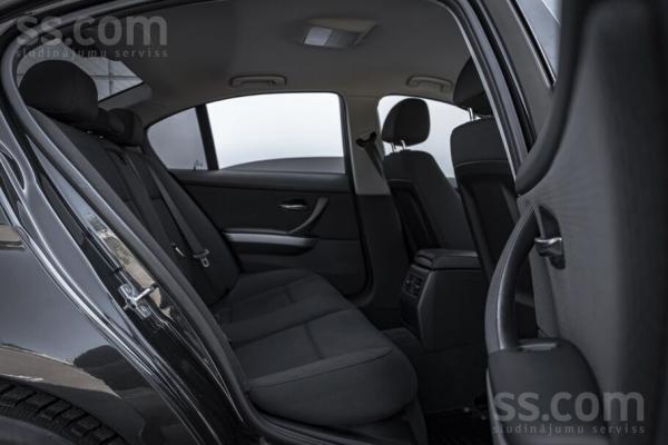 Melns BMW 318 2010 Rīga, ar dzinēja tilpumu 2.00 L un nobraukumu 304 tūkst. km par 4990 €, foto 10 vietnē AUTOMOTO.COM.LV