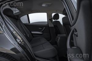 Black BMW 318 2010 in Riga, with an engine capacity of 2.00 L and mileage of 304 thousand km for 4990 €, photo 11 on AUTOMOTO.COM.LV