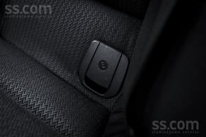 Black BMW 318 2010 in Riga, with an engine capacity of 2.00 L and mileage of 304 thousand km for 4990 €, photo 12 on AUTOMOTO.COM.LV