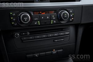 Black BMW 318 2010 in Riga, with an engine capacity of 2.00 L and mileage of 304 thousand km for 4990 €, photo 22 on AUTOMOTO.COM.LV