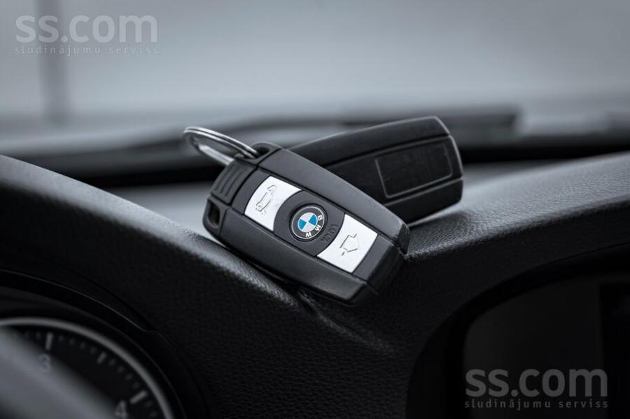 Black BMW 318 2010 in Riga, with an engine capacity of 2.00 L and mileage of 304 thousand km for 4990 €, photo 26 on AUTOMOTO.COM.LV