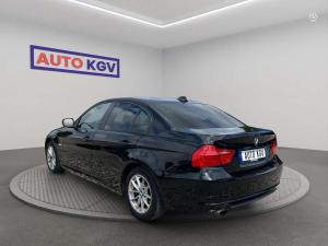 Melns BMW 318 2010 Kauņa, ar dzinēja tilpumu 2.00 L un nobraukumu 287 tūkst. km par 4999 €, foto 4 vietnē AUTOMOTO.COM.LV