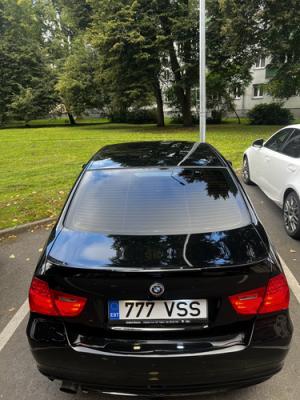 Black BMW 318 2010 in Tallinn, with an engine capacity of 2.00 L and mileage of 177 thousand km for 6800 €, photo 8 on AUTOMOTO.COM.LV