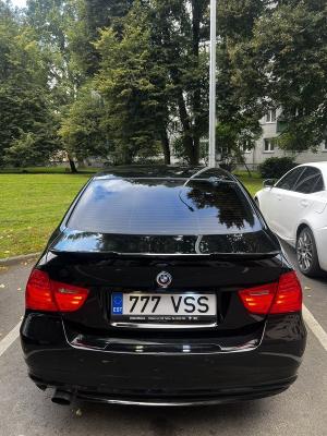 Black BMW 318 2010 in Tallinn, with an engine capacity of 2.00 L and mileage of 177 thousand km for 6800 €, photo 19 on AUTOMOTO.COM.LV