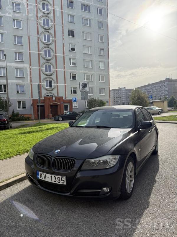 Melns BMW 318 2010 Rīga, ar dzinēja tilpumu 2.00 L un nobraukumu 298 tūkst. km par 5199 €, foto 2 vietnē AUTOMOTO.COM.LV