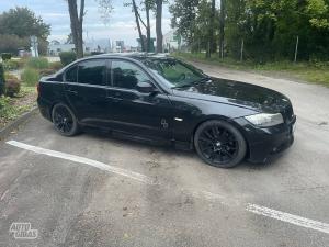 Black BMW 318 2010 in Kaunas, with an engine capacity of 2.00 L and mileage of 280 thousand km for 3900 €, photo 6 on AUTOMOTO.COM.LV