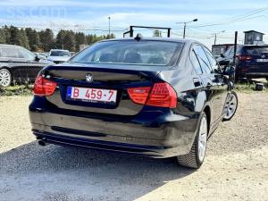 Black BMW 318 2011 in Riga, with an engine capacity of 2.00 L and mileage of 330 thousand km for 4490 €, photo 4 on AUTOMOTO.COM.LV