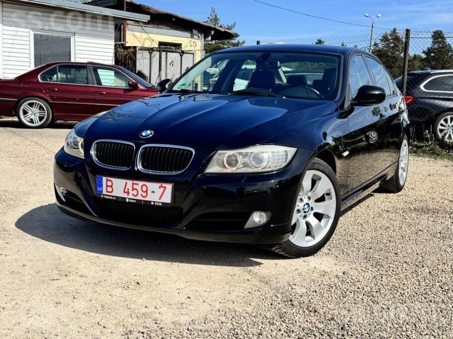 Black BMW 318 2011 in Riga, with an engine capacity of 2.00 L and mileage of 330 thousand km for 4490 €, photo 11 on AUTOMOTO.COM.LV