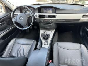 Black BMW 318 2011 in Riga, with an engine capacity of 2.00 L and mileage of 330 thousand km for 4490 €, photo 29 on AUTOMOTO.COM.LV