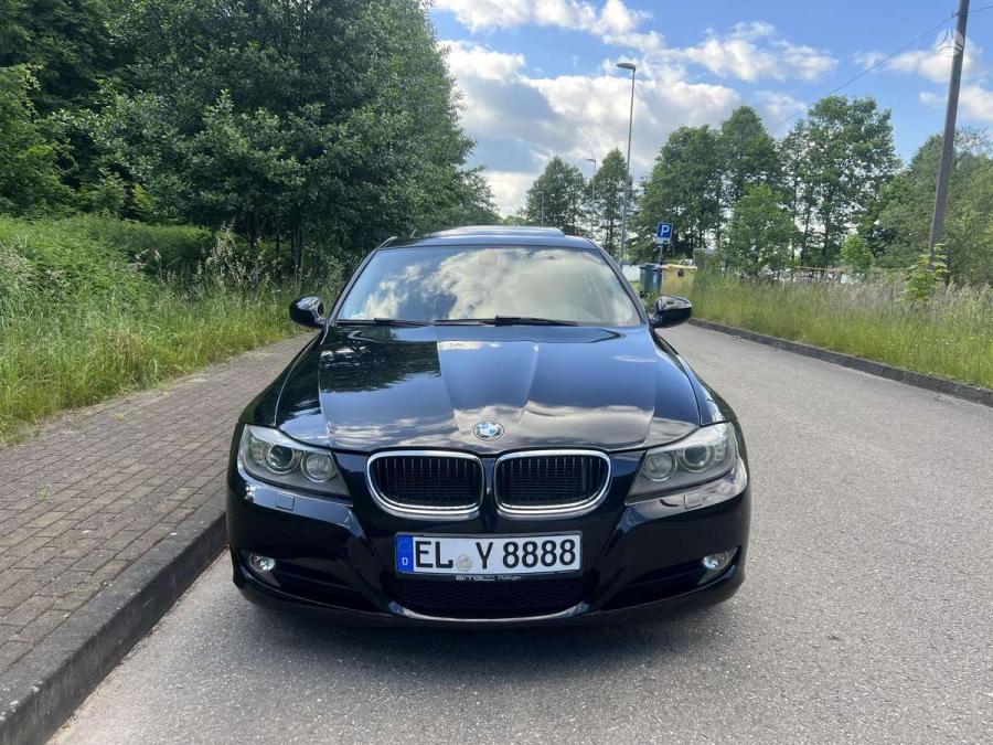 Melns BMW 318 2011 Utena, ar dzinēja tilpumu 2.00 L un nobraukumu 217 tūkst. km par 5650 €, foto 3 vietnē AUTOMOTO.COM.LV