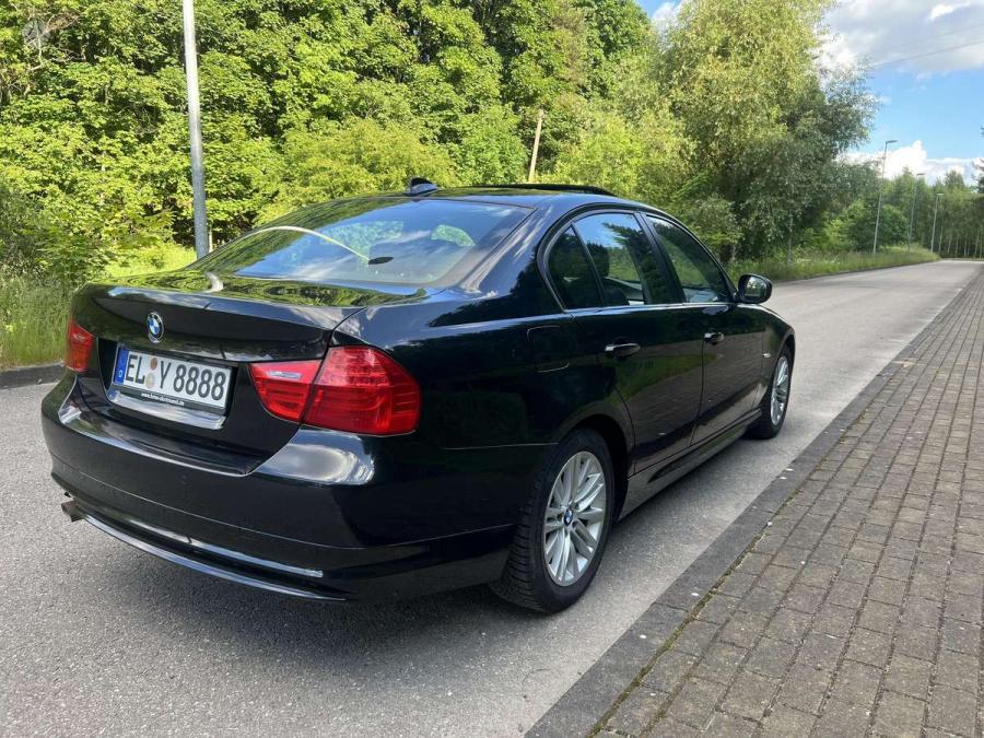 Melns BMW 318 2011 Utena, ar dzinēja tilpumu 2.00 L un nobraukumu 217 tūkst. km par 5650 €, foto 6 vietnē AUTOMOTO.COM.LV
