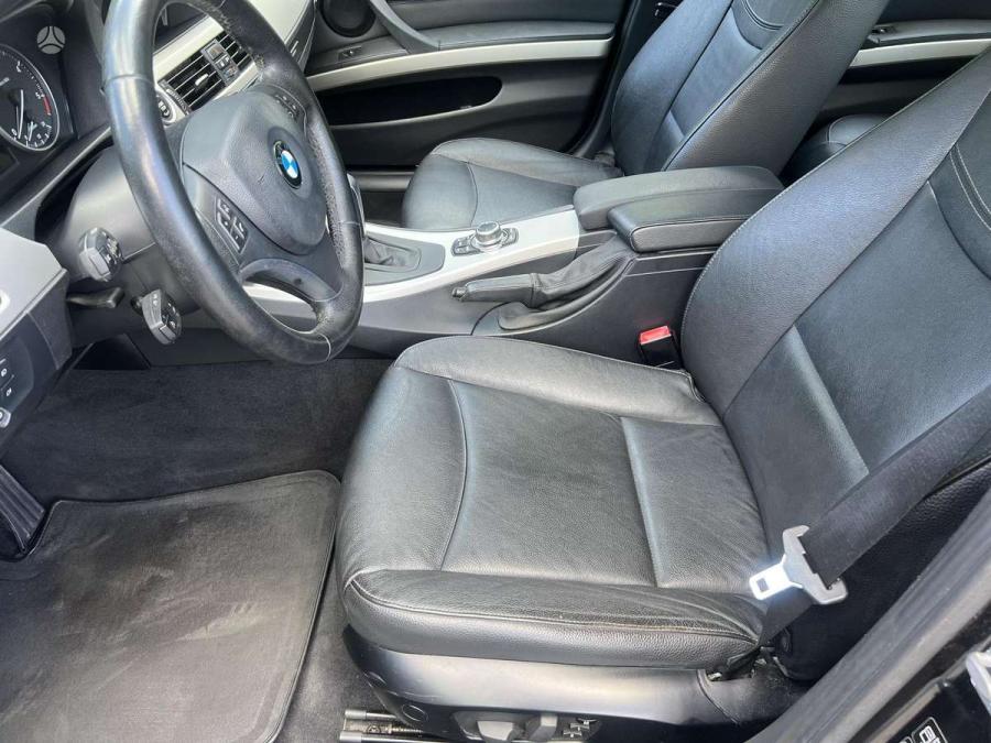 Melns BMW 318 2011 Utena, ar dzinēja tilpumu 2.00 L un nobraukumu 217 tūkst. km par 5650 €, foto 10 vietnē AUTOMOTO.COM.LV