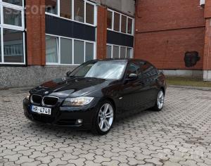Черный БМВ 318 2011 в Рига, объемом двигателя 2.00 л и пробегом 259 тыс. км за 4000 €, фото  на AUTOMOTO.COM.LV