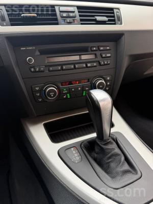 Black BMW 318 2011 in Riga, with an engine capacity of 2.00 L and mileage of 259 thousand km for 4000 €, photo 10 on AUTOMOTO.COM.LV