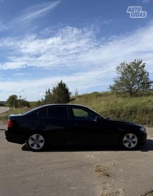Melns BMW 318 2011 Viļņa, ar dzinēja tilpumu 2.00 L un nobraukumu 240 tūkst. km par 4800 €, foto 8 vietnē AUTOMOTO.COM.LV