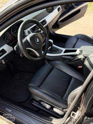 Melns BMW 318 2011 Viļņa, ar dzinēja tilpumu 2.00 L un nobraukumu 240 tūkst. km par 4800 €, foto 16 vietnē AUTOMOTO.COM.LV