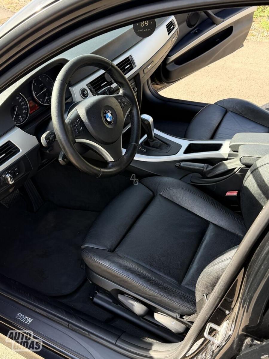 Melns BMW 318 2011 Viļņa, ar dzinēja tilpumu 2.00 L un nobraukumu 240 tūkst. km par 4800 €, foto 16 vietnē AUTOMOTO.COM.LV