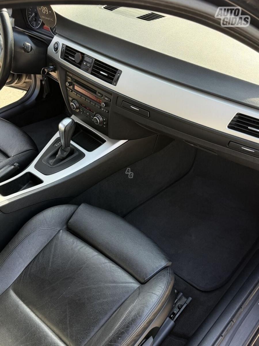 Melns BMW 318 2011 Viļņa, ar dzinēja tilpumu 2.00 L un nobraukumu 240 tūkst. km par 4800 €, foto 17 vietnē AUTOMOTO.COM.LV
