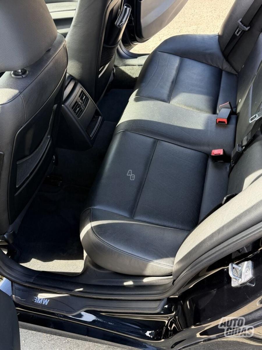 Melns BMW 318 2011 Viļņa, ar dzinēja tilpumu 2.00 L un nobraukumu 240 tūkst. km par 4800 €, foto 19 vietnē AUTOMOTO.COM.LV