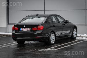 Black BMW 318 2012 in Riga, with an engine capacity of 2.00 L and mileage of 0 thousand km for 10250 €, photo 4 on AUTOMOTO.COM.LV