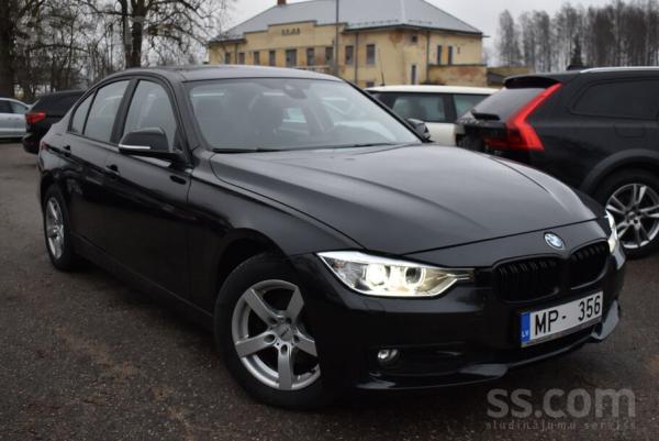 Black BMW 318 2012 in Kuldiga, with an engine capacity of 2.00 L and mileage of 0 thousand km for 9550 €, photo 4 on AUTOMOTO.COM.LV
