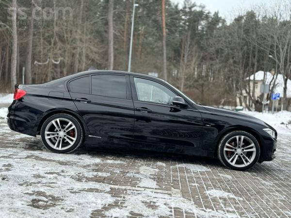 Melns BMW 318 2012 Jūrmala, ar dzinēja tilpumu 2.00 L un nobraukumu 0 tūkst. km par 6850 €, foto 3 vietnē AUTOMOTO.COM.LV