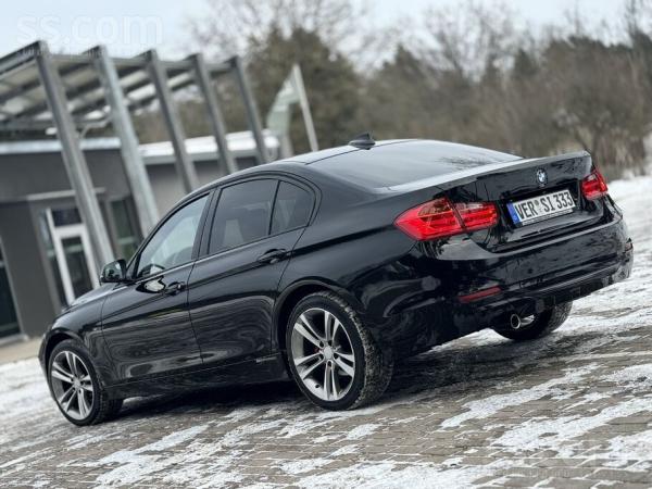Melns BMW 318 2012 Jūrmala, ar dzinēja tilpumu 2.00 L un nobraukumu 0 tūkst. km par 6850 €, foto 5 vietnē AUTOMOTO.COM.LV