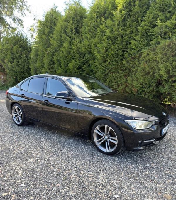 Melns BMW 318 2012 Bauska, ar dzinēja tilpumu 2.00 L un nobraukumu 289 tūkst. km par 8900 €, foto 1 vietnē AUTOMOTO.COM.LV