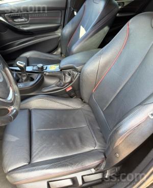 Melns BMW 318 2012 Bauska, ar dzinēja tilpumu 2.00 L un nobraukumu 289 tūkst. km par 8900 €, foto 18 vietnē AUTOMOTO.COM.LV