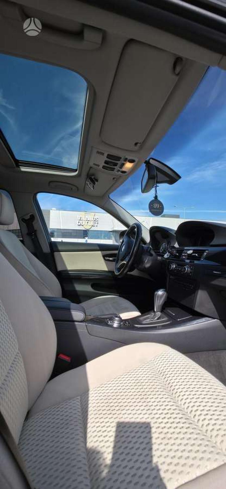 Black BMW 318 2012 in Vilnius, with an engine capacity of 2.00 L and mileage of 158 thousand km for 7100 €, photo 9 on AUTOMOTO.COM.LV