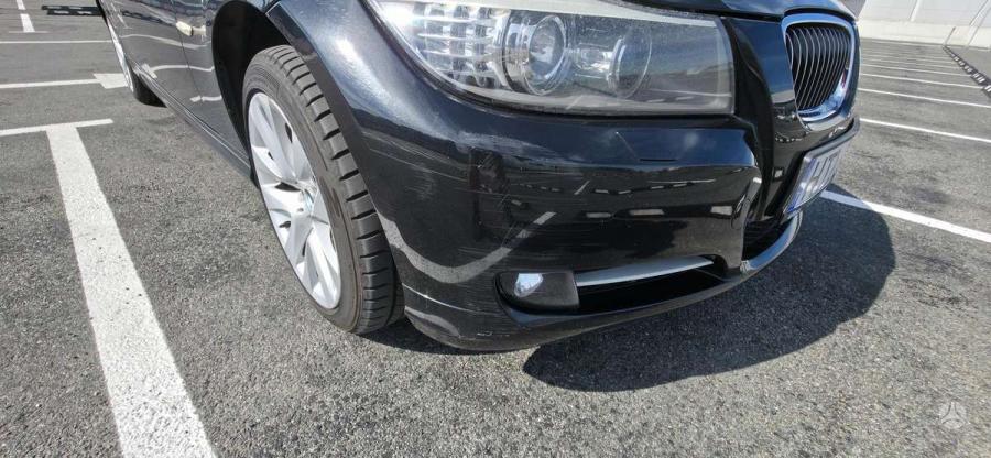 Black BMW 318 2012 in Vilnius, with an engine capacity of 2.00 L and mileage of 158 thousand km for 7100 €, photo 12 on AUTOMOTO.COM.LV