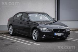 Black BMW 318 2012 in Riga, with an engine capacity of 2.00 L and mileage of 178 thousand km for 8250 €, photo 4 on AUTOMOTO.COM.LV