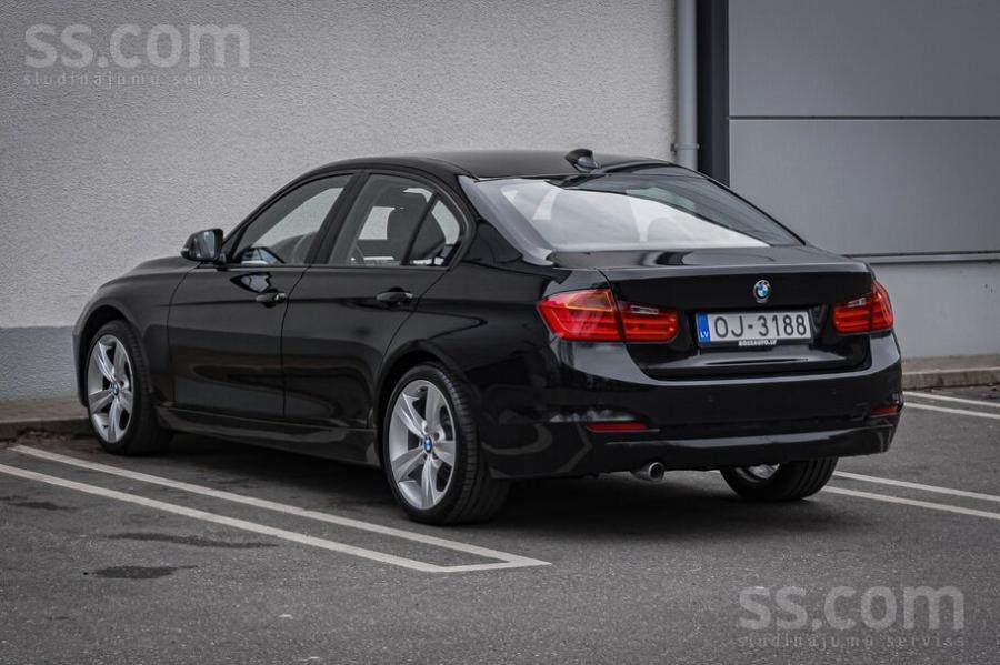 Black BMW 318 2012 in Riga, with an engine capacity of 2.00 L and mileage of 178 thousand km for 8250 €, photo 7 on AUTOMOTO.COM.LV