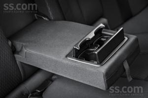 Black BMW 318 2012 in Riga, with an engine capacity of 2.00 L and mileage of 178 thousand km for 8250 €, photo 12 on AUTOMOTO.COM.LV