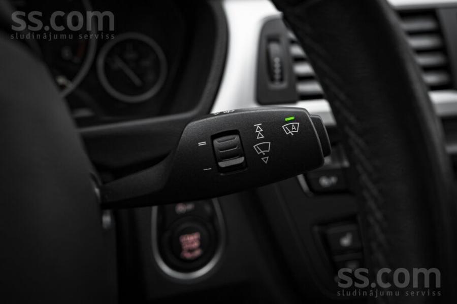 Black BMW 318 2012 in Riga, with an engine capacity of 2.00 L and mileage of 178 thousand km for 8250 €, photo 19 on AUTOMOTO.COM.LV