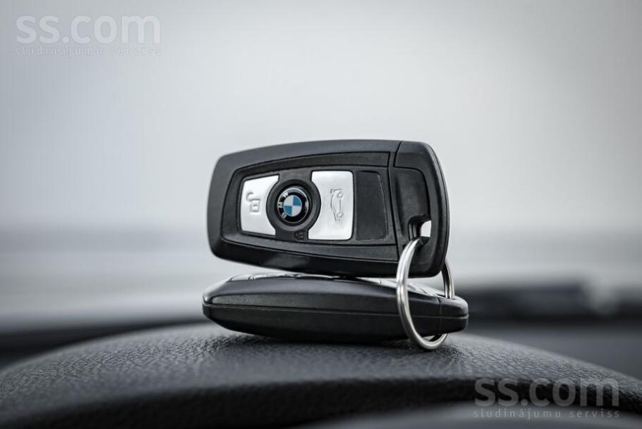 Black BMW 318 2012 in Riga, with an engine capacity of 2.00 L and mileage of 178 thousand km for 8250 €, photo 30 on AUTOMOTO.COM.LV