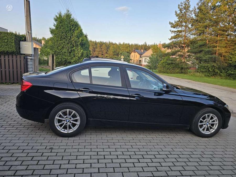 Melns BMW 318 2012 Ukmergė, ar dzinēja tilpumu 2.00 L un nobraukumu 301 tūkst. km par 6200 €, foto 14 vietnē AUTOMOTO.COM.LV