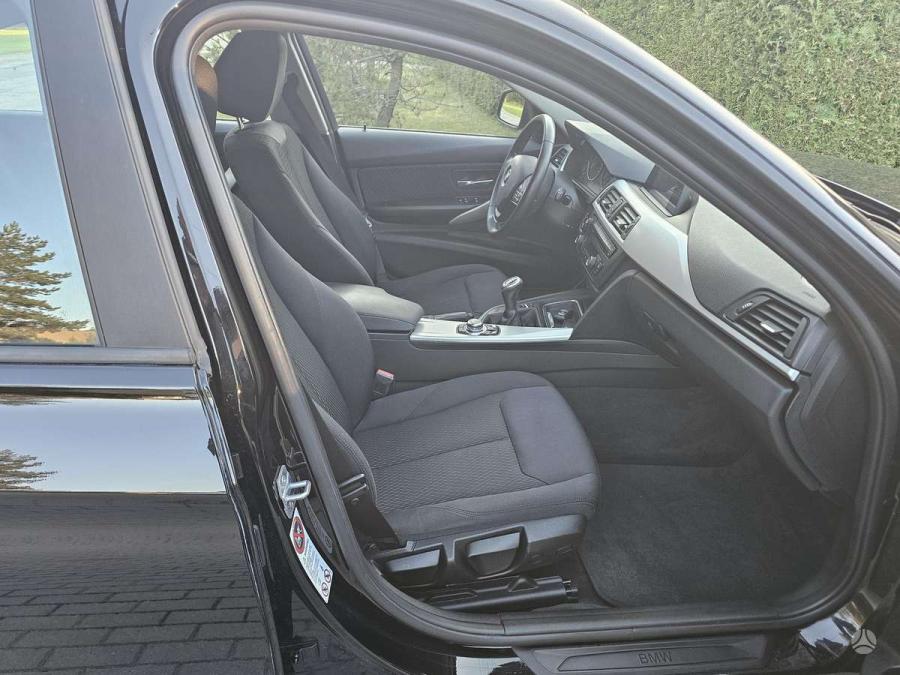 Melns BMW 318 2012 Ukmergė, ar dzinēja tilpumu 2.00 L un nobraukumu 301 tūkst. km par 6200 €, foto 18 vietnē AUTOMOTO.COM.LV