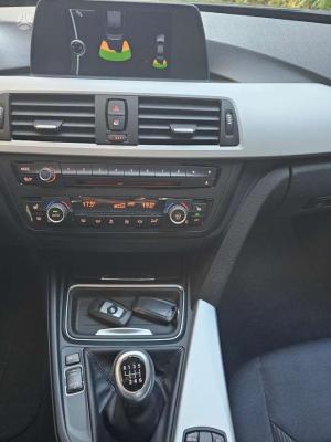 Melns BMW 318 2012 Ukmergė, ar dzinēja tilpumu 2.00 L un nobraukumu 301 tūkst. km par 6200 €, foto 21 vietnē AUTOMOTO.COM.LV