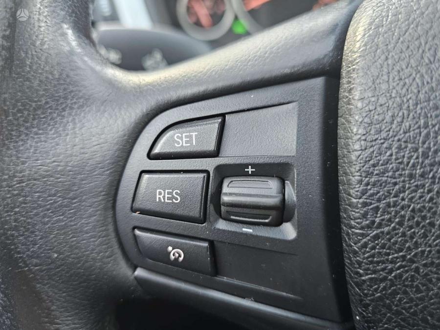 Melns BMW 318 2012 Ukmergė, ar dzinēja tilpumu 2.00 L un nobraukumu 301 tūkst. km par 6200 €, foto 27 vietnē AUTOMOTO.COM.LV