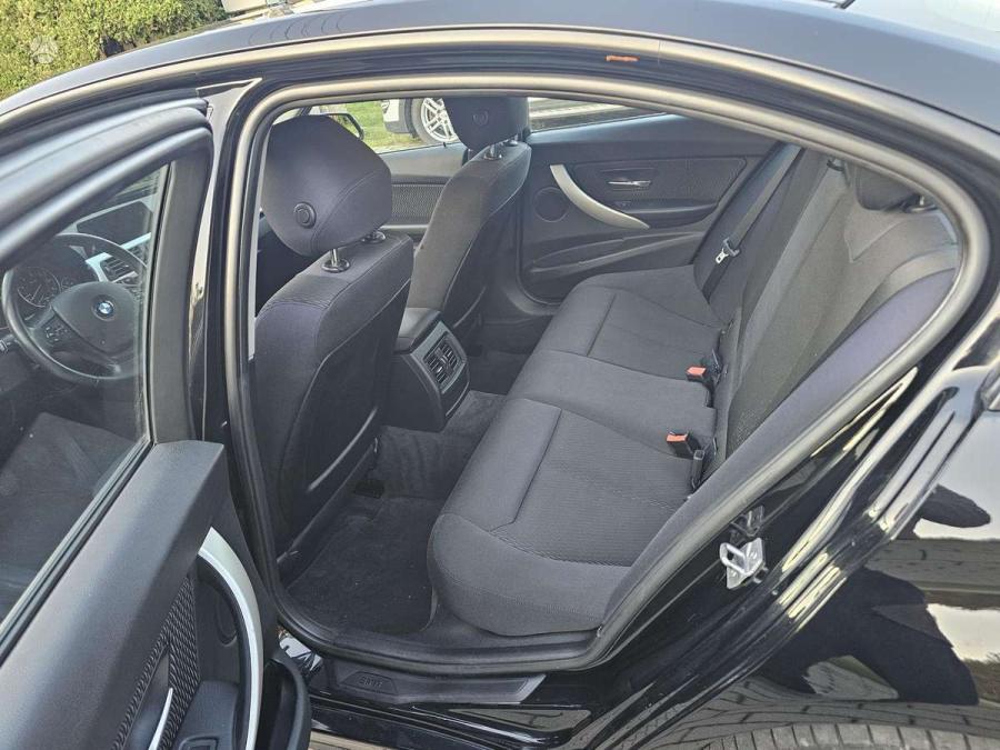 Melns BMW 318 2012 Ukmergė, ar dzinēja tilpumu 2.00 L un nobraukumu 301 tūkst. km par 6200 €, foto 30 vietnē AUTOMOTO.COM.LV