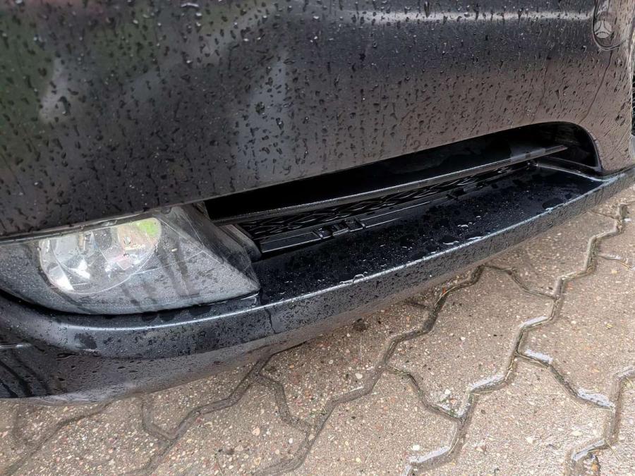 Black BMW 318 2012 in Kaunas, with an engine capacity of 2.00 L and mileage of 292 thousand km for 4900 €, photo 25 on AUTOMOTO.COM.LV