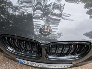 Black BMW 318 2012 in Kaunas, with an engine capacity of 2.00 L and mileage of 292 thousand km for 4900 €, photo 27 on AUTOMOTO.COM.LV