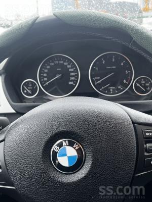 Black BMW 318 2013 in Riga, with an engine capacity of 2.00 L and mileage of 207 thousand km for 10400 €, photo 8 on AUTOMOTO.COM.LV