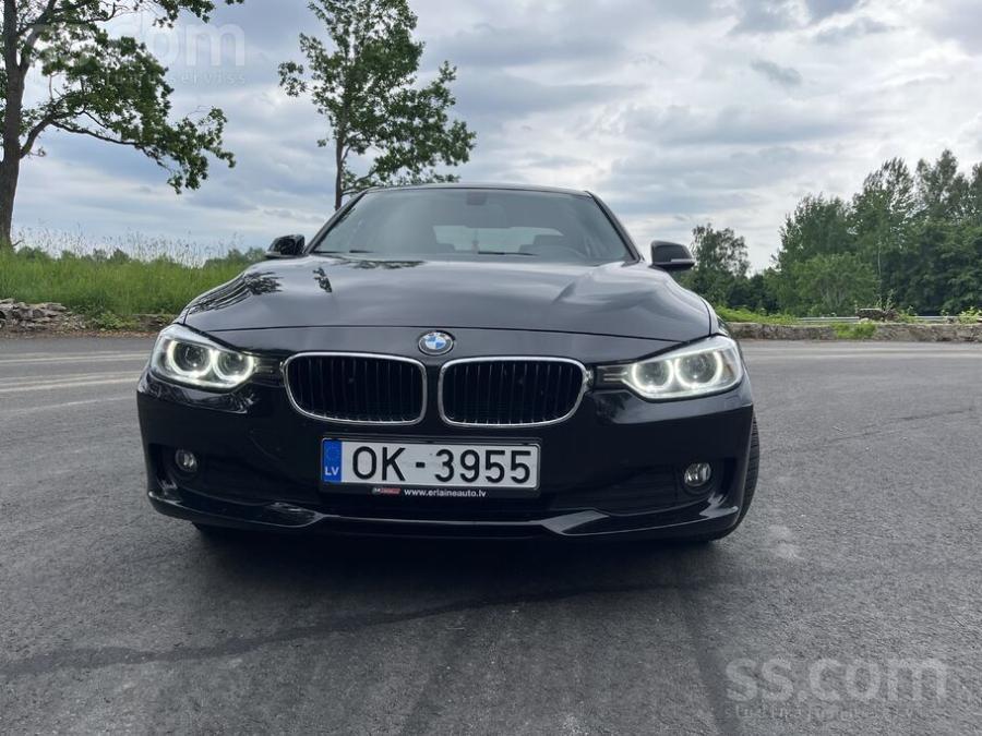 Black BMW 318 2013 in Riga, with an engine capacity of 2.00 L and mileage of 250 thousand km for 7000 €, photo 3 on AUTOMOTO.COM.LV